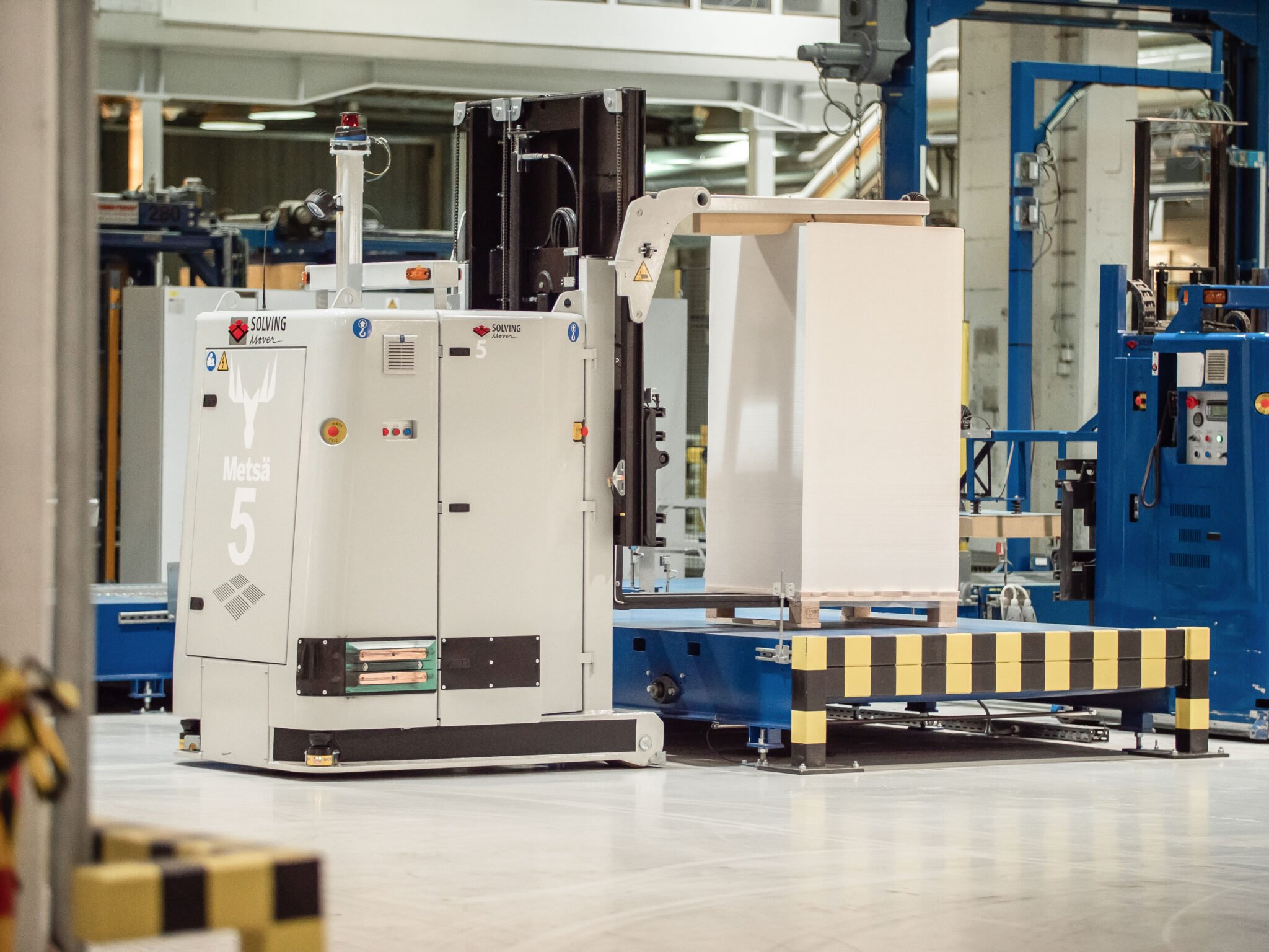 1,5T Handling of palletized sheets - Solving