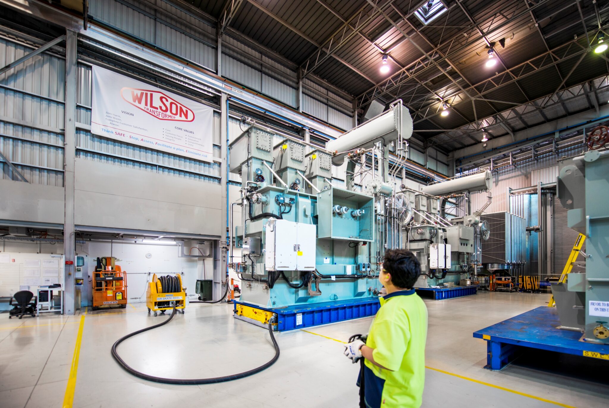 Air film movers – Air cushion systems for moving heavy loads - Solving