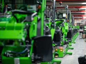 AGV Automated guided vehicles – Automatic logistics system - Solving