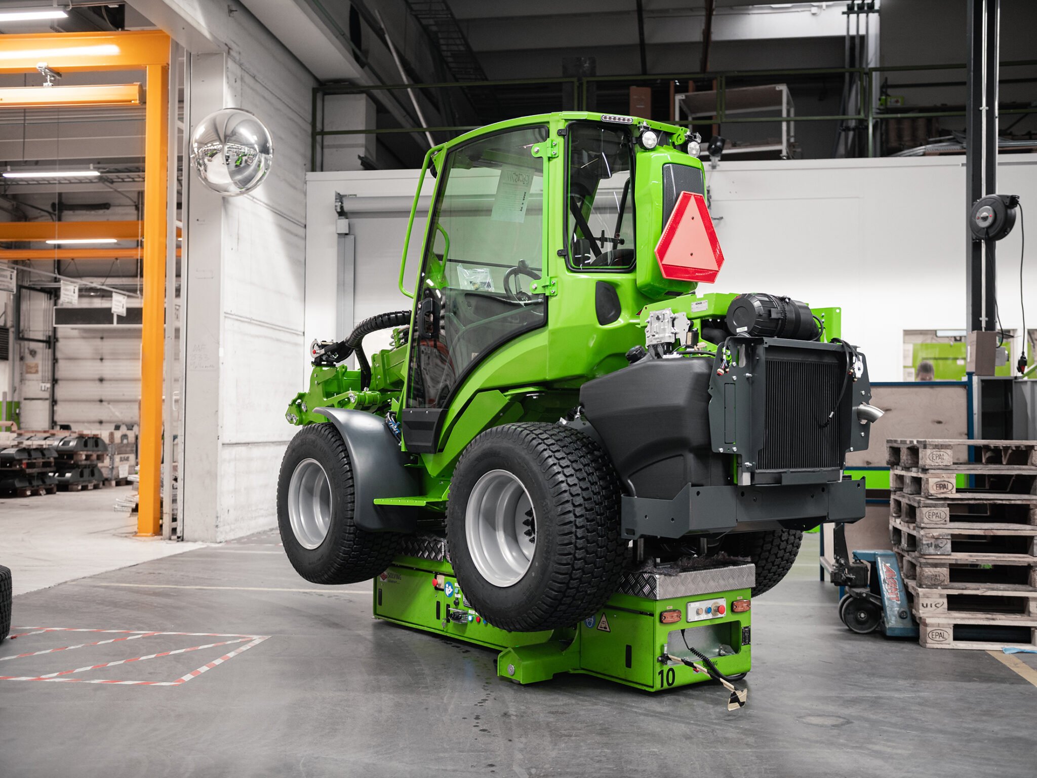 Avant produces two compact loaders every hour on a new automatic ...
