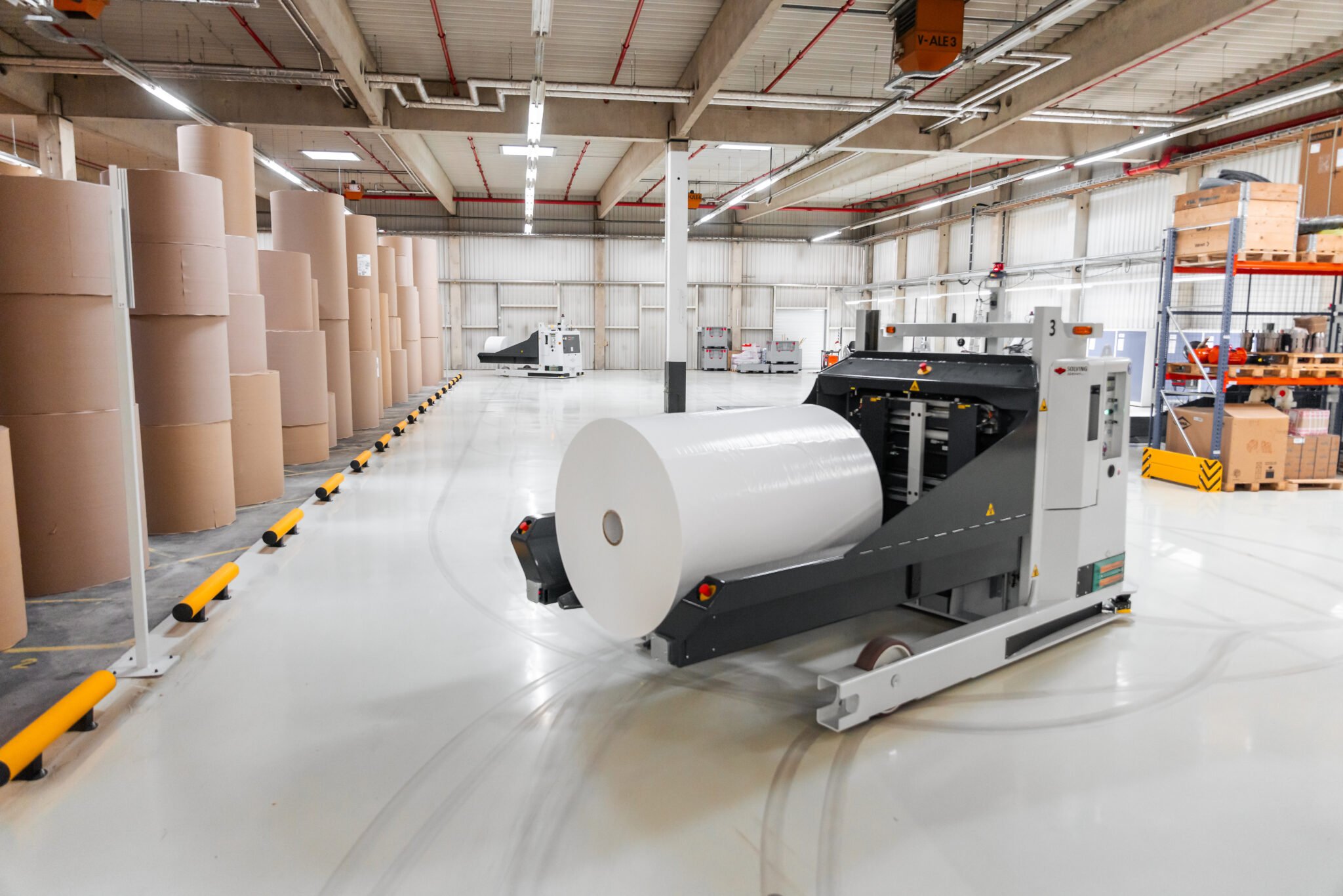 AGV Automated guided vehicles – Automatic logistics system - Solving