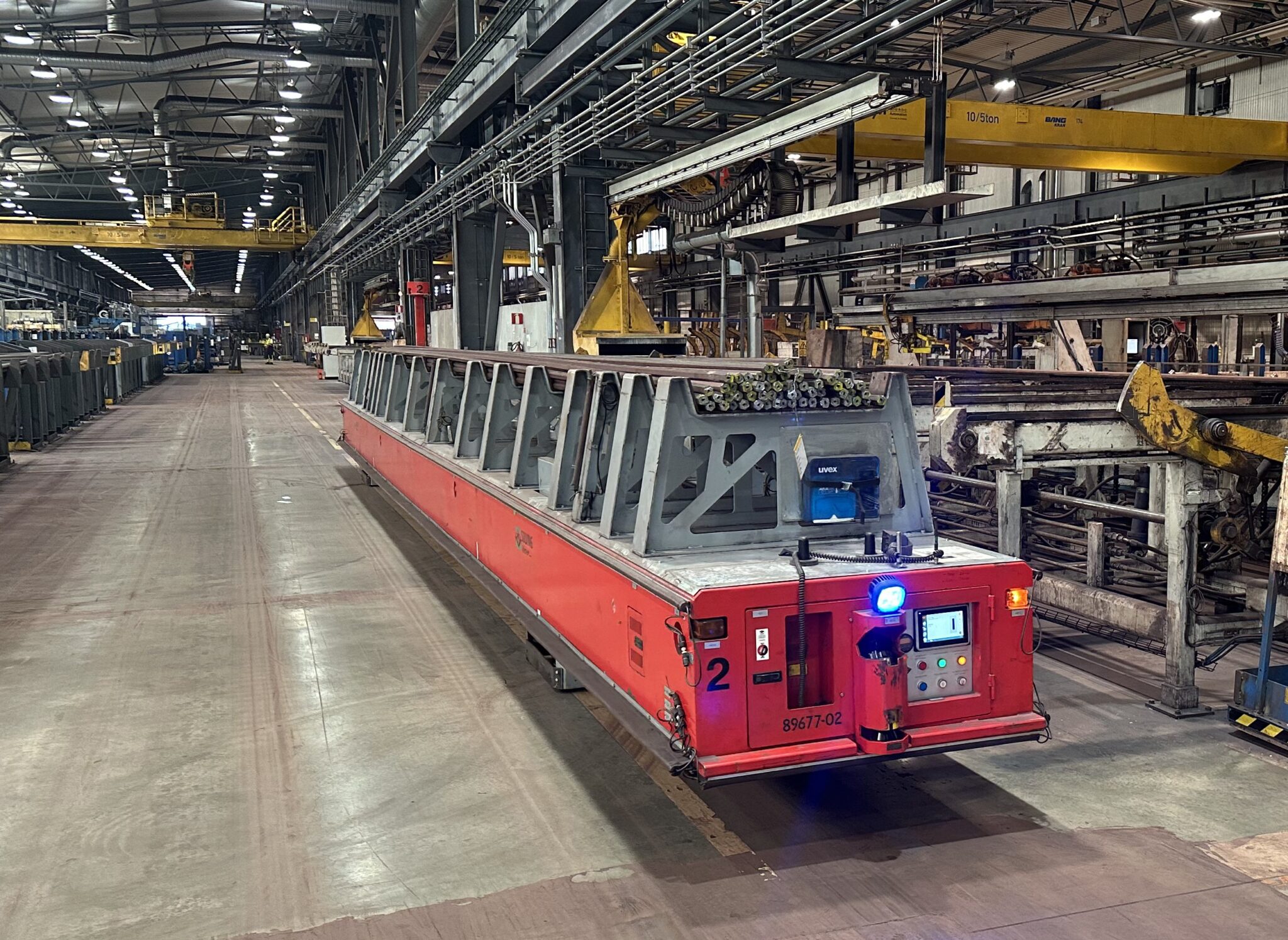 Heavy load handling systems for intralogistics - Solving